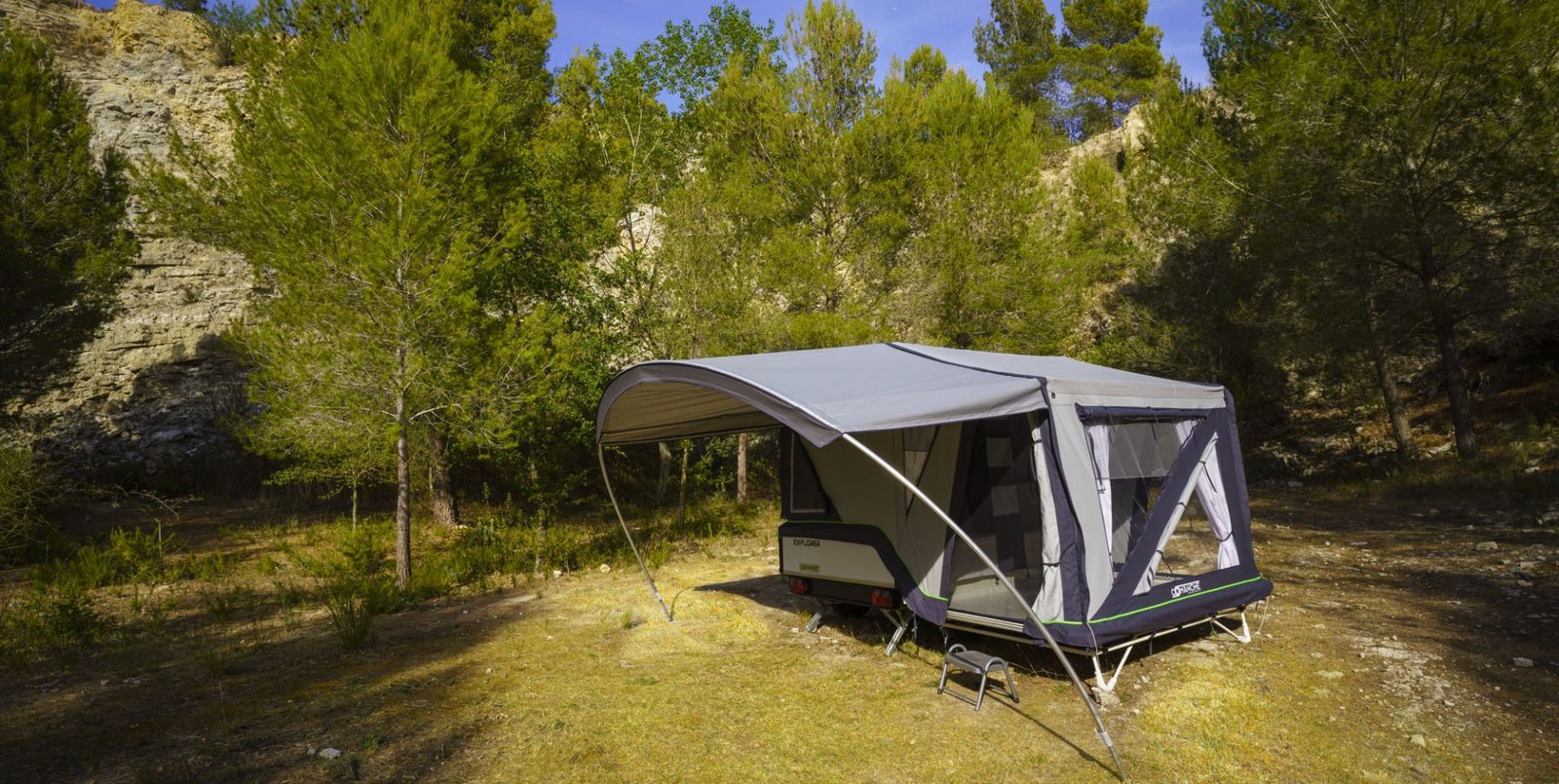 Remolques Comanche para camping, coches, motos y a medida